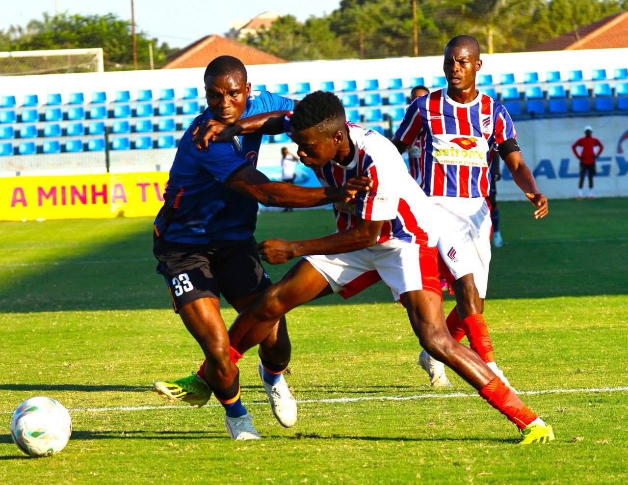 TAÇA DE MOÇAMBIQUE:: BLACK BULLS À FRENTE DO MAXAQUENE - Plantel OC